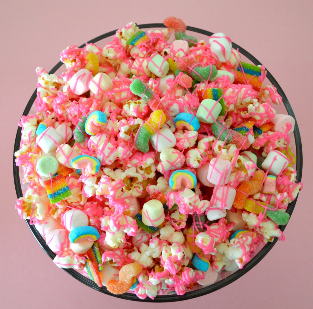15 Easy Party Mix Recipes Perfect For Your Next Party - Smart Party Ideas
