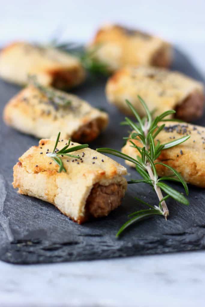 Small Bite Party Appetizers: 200 Best Easy Apps & Finger Foods - Smart ...