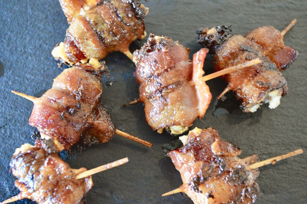 Small Bite Party Appetizers: 200 Best Easy Apps & Finger Foods - Smart ...
